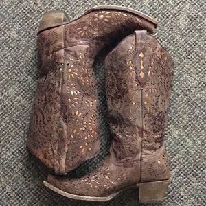 Corral | Shoes | Metallic Bronze Inlay Cutout Brown Corral Boots 9 ...